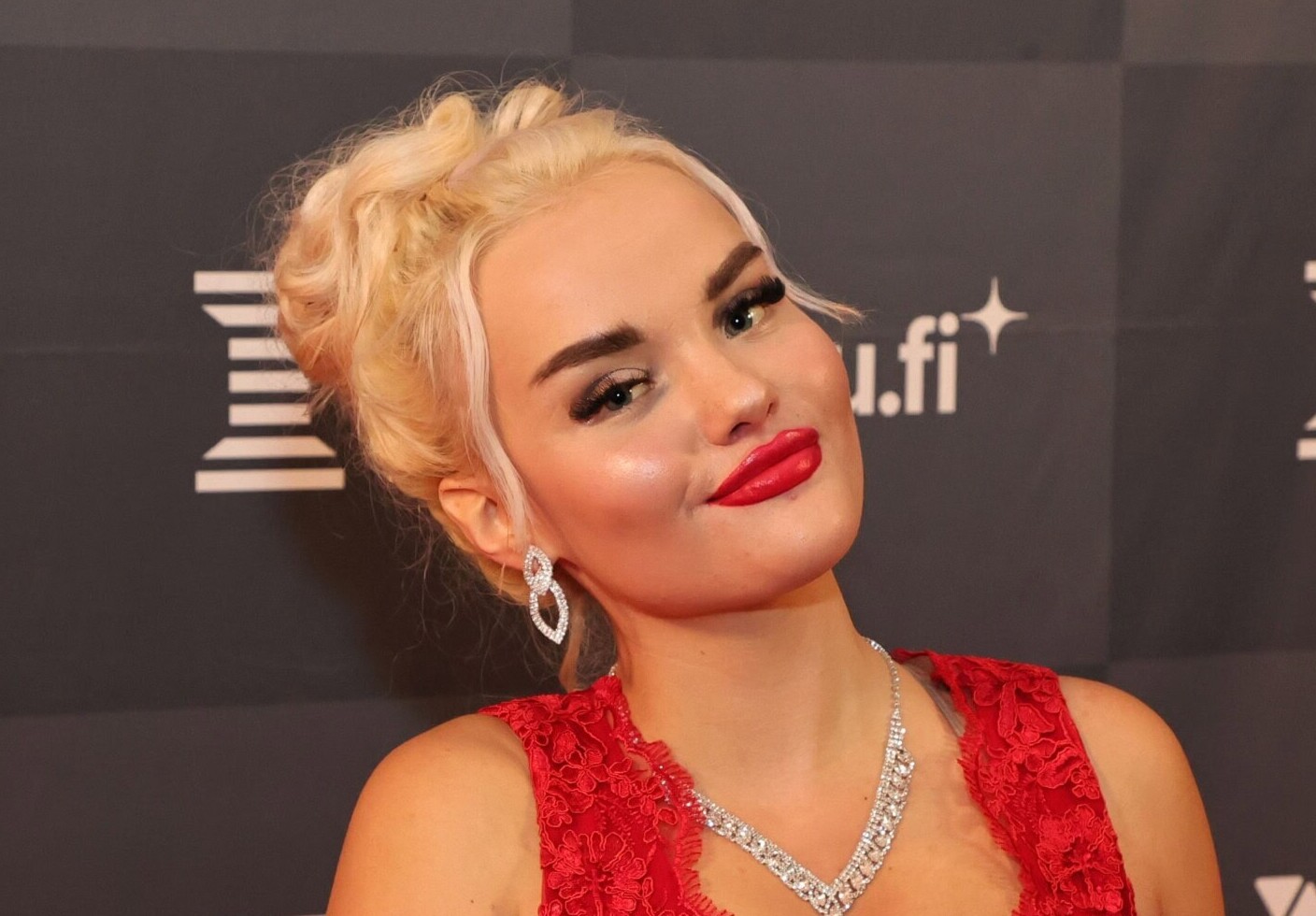 Tältä näyttää Iida Vainion ja Archie Cruzin perhejoulu - Como.fi