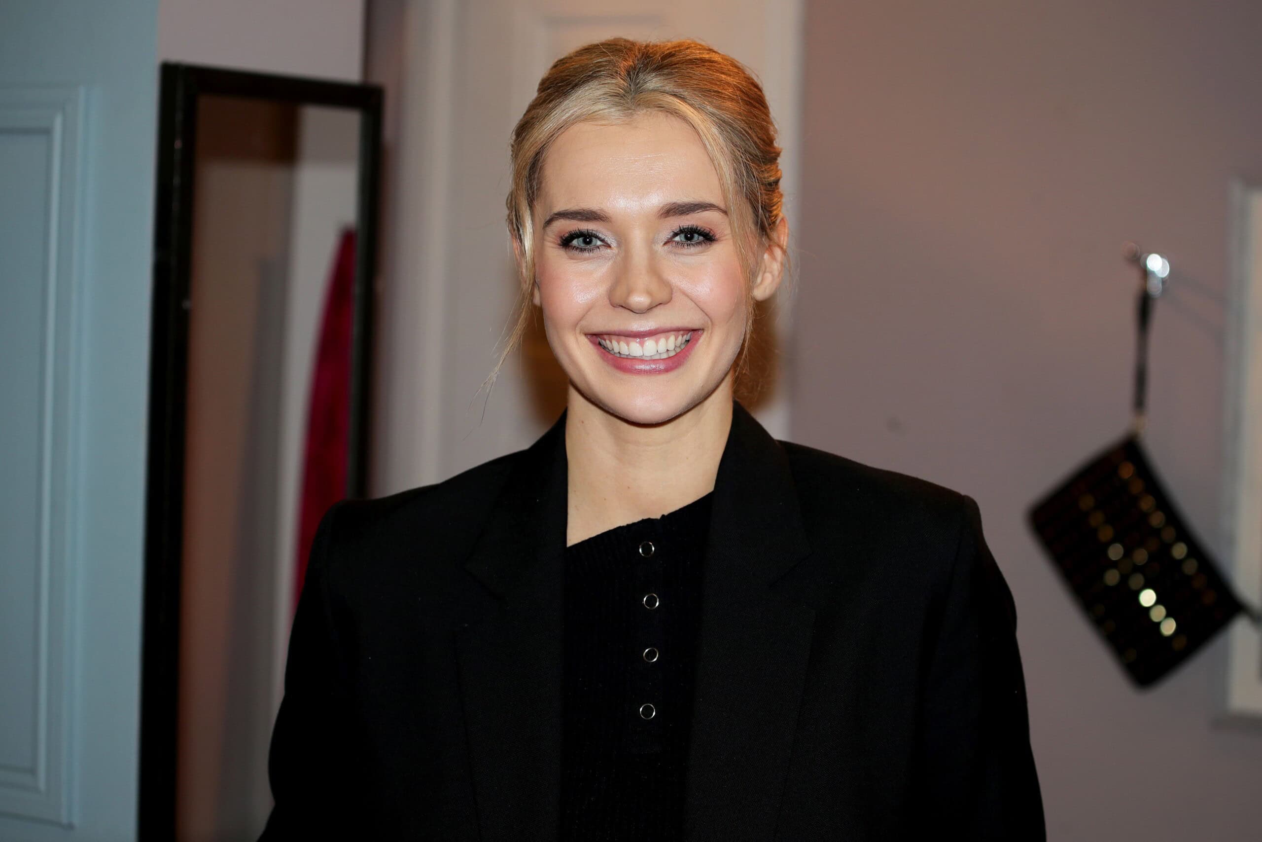MTV: Mia Ehrnroothin perheeseen on tulossa uusi jäsen - Como.fi