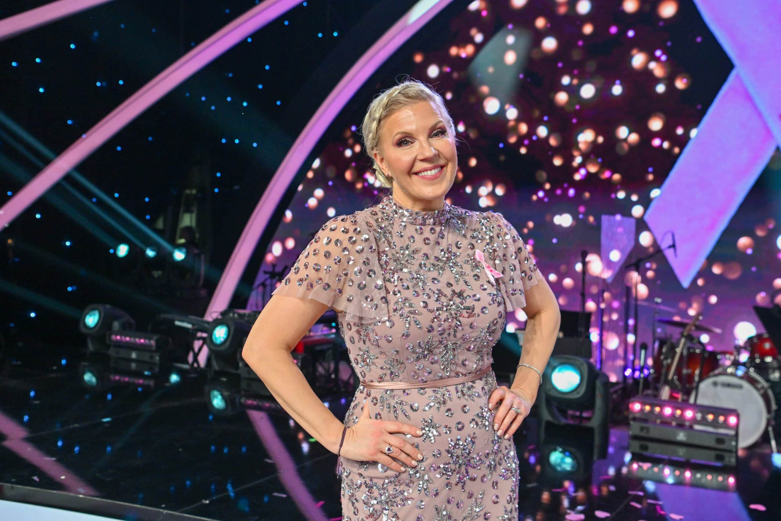 Vappu Pimiä tanssi TTK-lähetyksessä