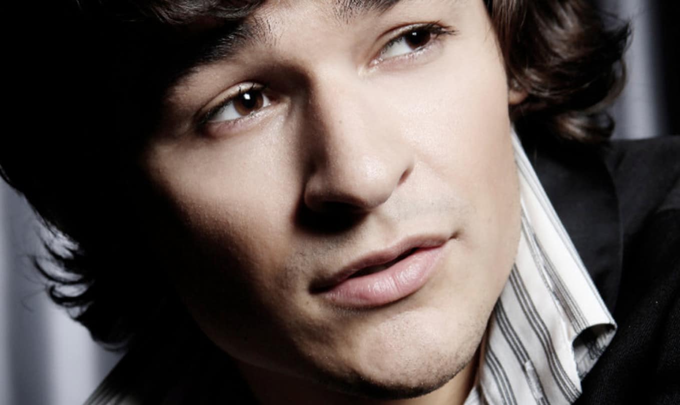 Tanssiin-sivusto huolestui: Mitä tapahtui laulaja Amadeus Lundbergille ...