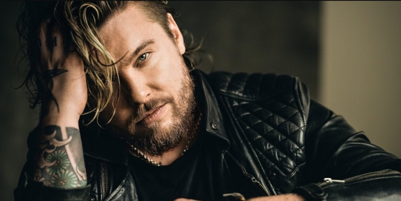 Archie Cruz ilmoitti erosta - iloitsee nyt uudesta reissukumppanistaan ...