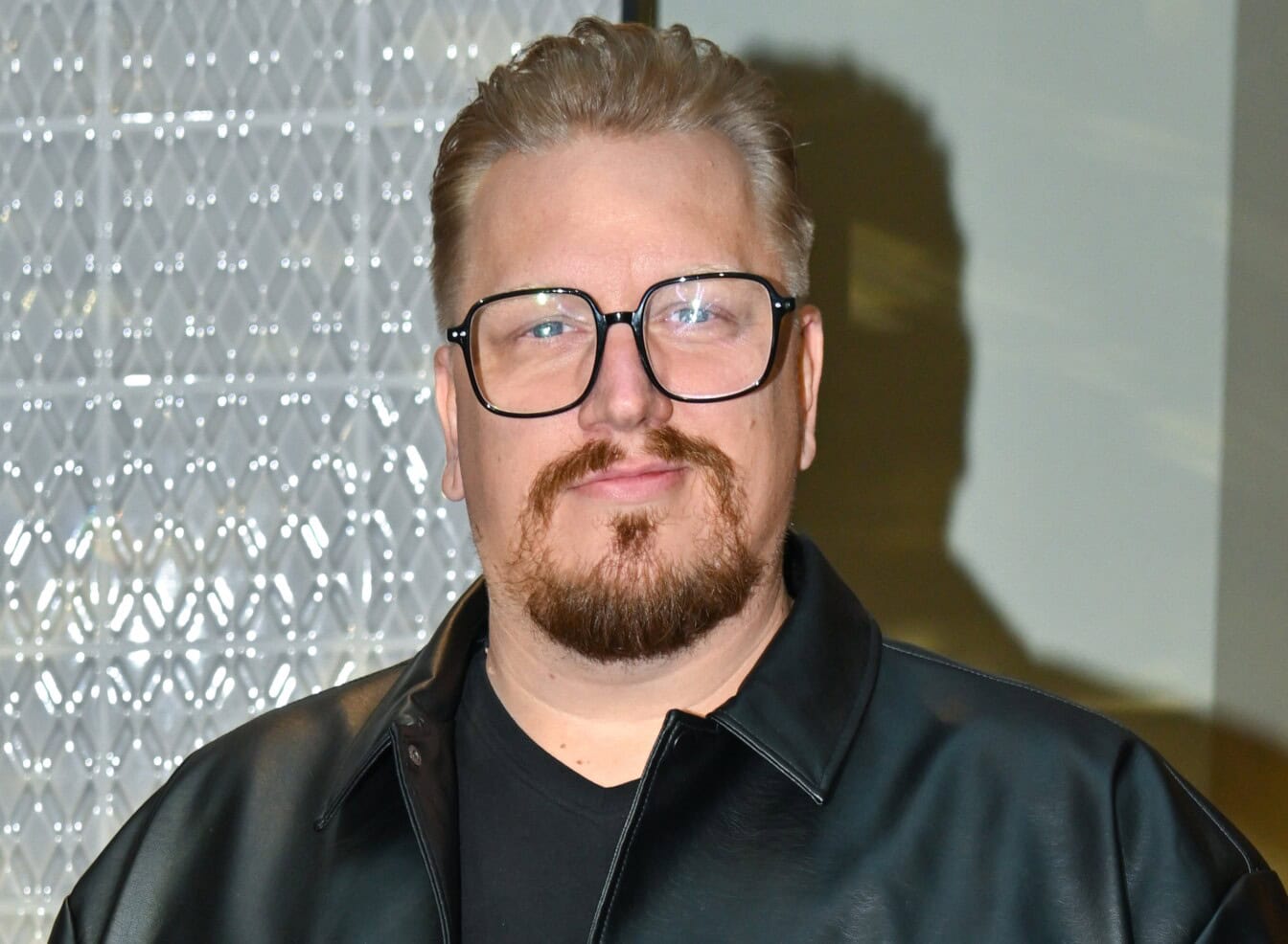 Arttu Wiskari jakaa musiikillisesti mielipiteitä, mutta raha tulee ...