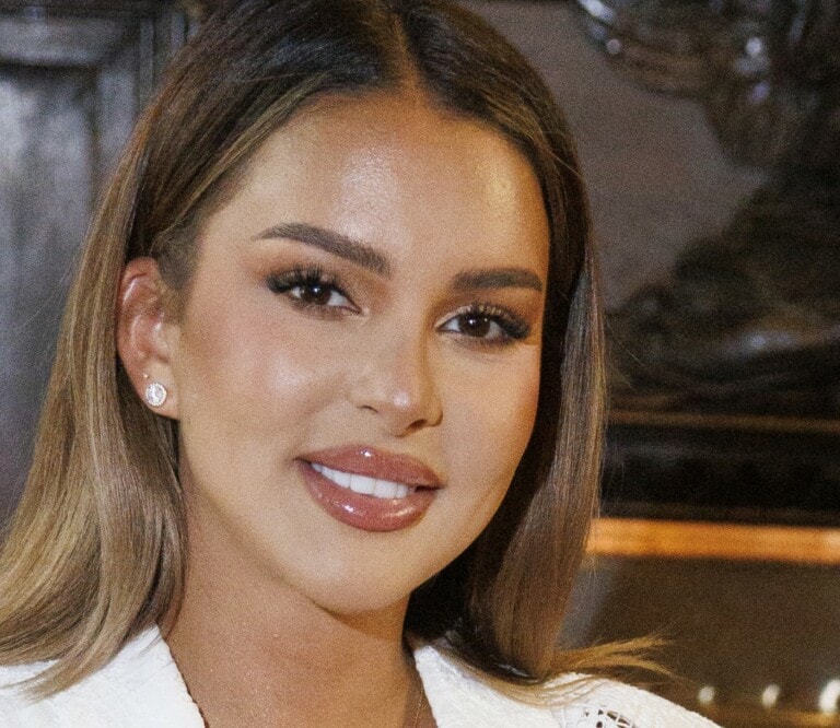 Sara Chafak uikkareissa, jotka paljastavat hippasen liikaa! - Como.fi