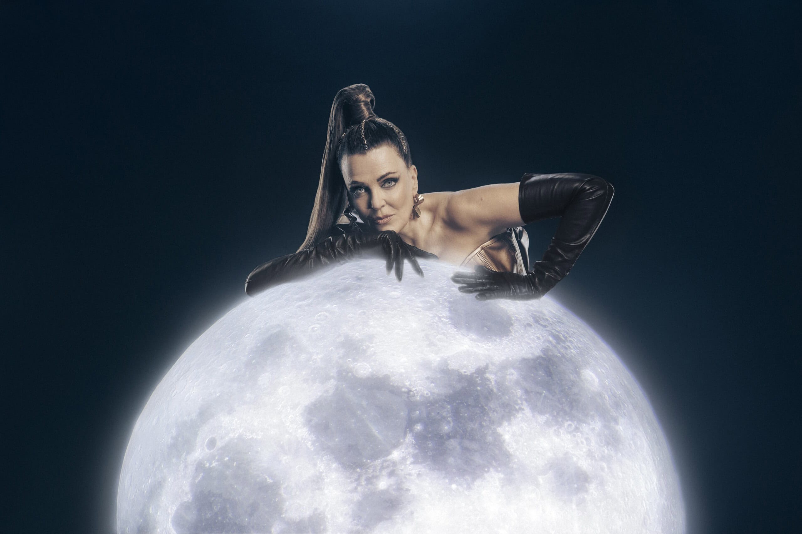 Legendaarisen suomalaislaulajattaren ura alkoi vuonna 1977 – näin ...