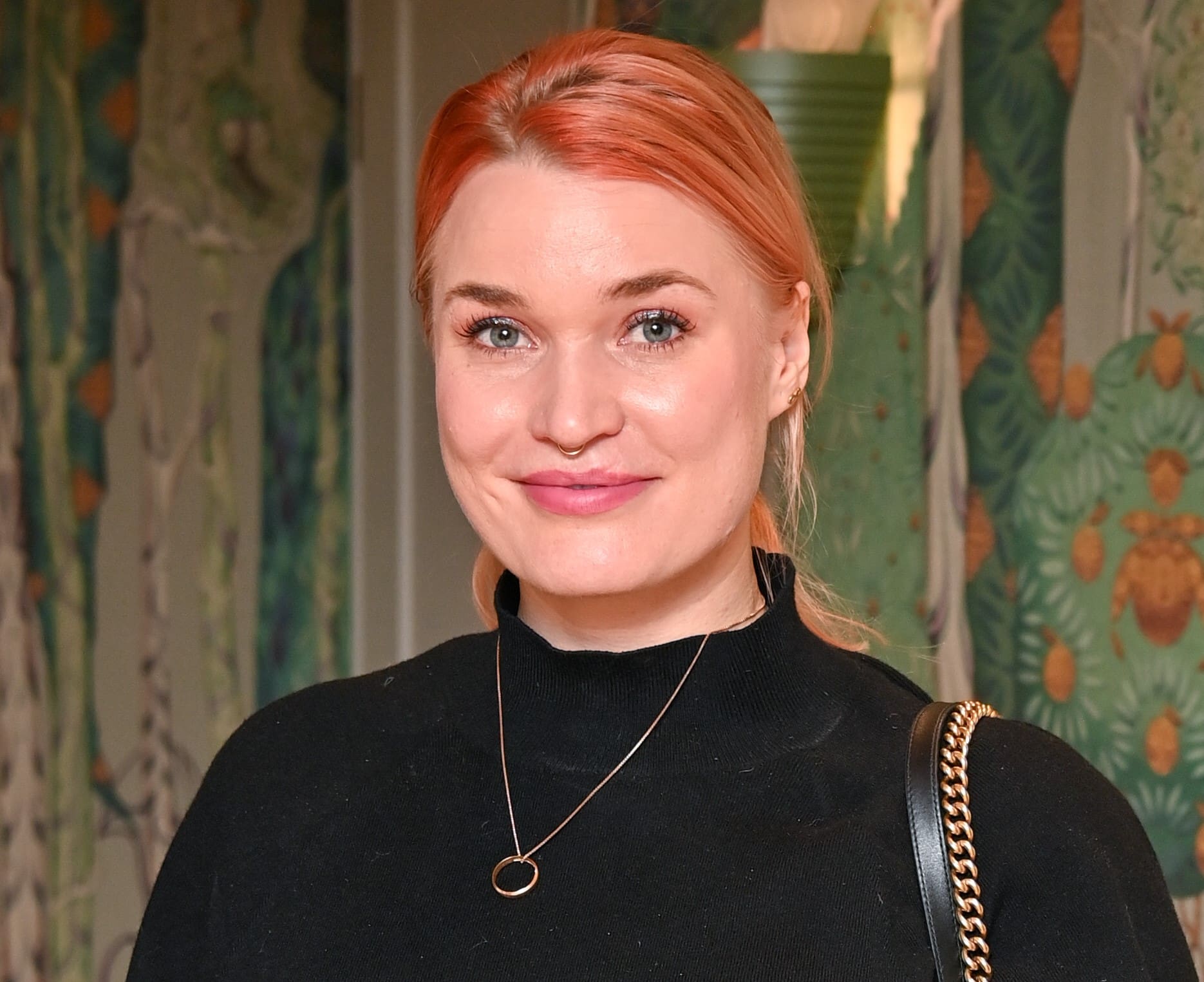 Iida Ketolan baariasu loksautti leuat: "Nyt housut jalkaan, tytöt ...