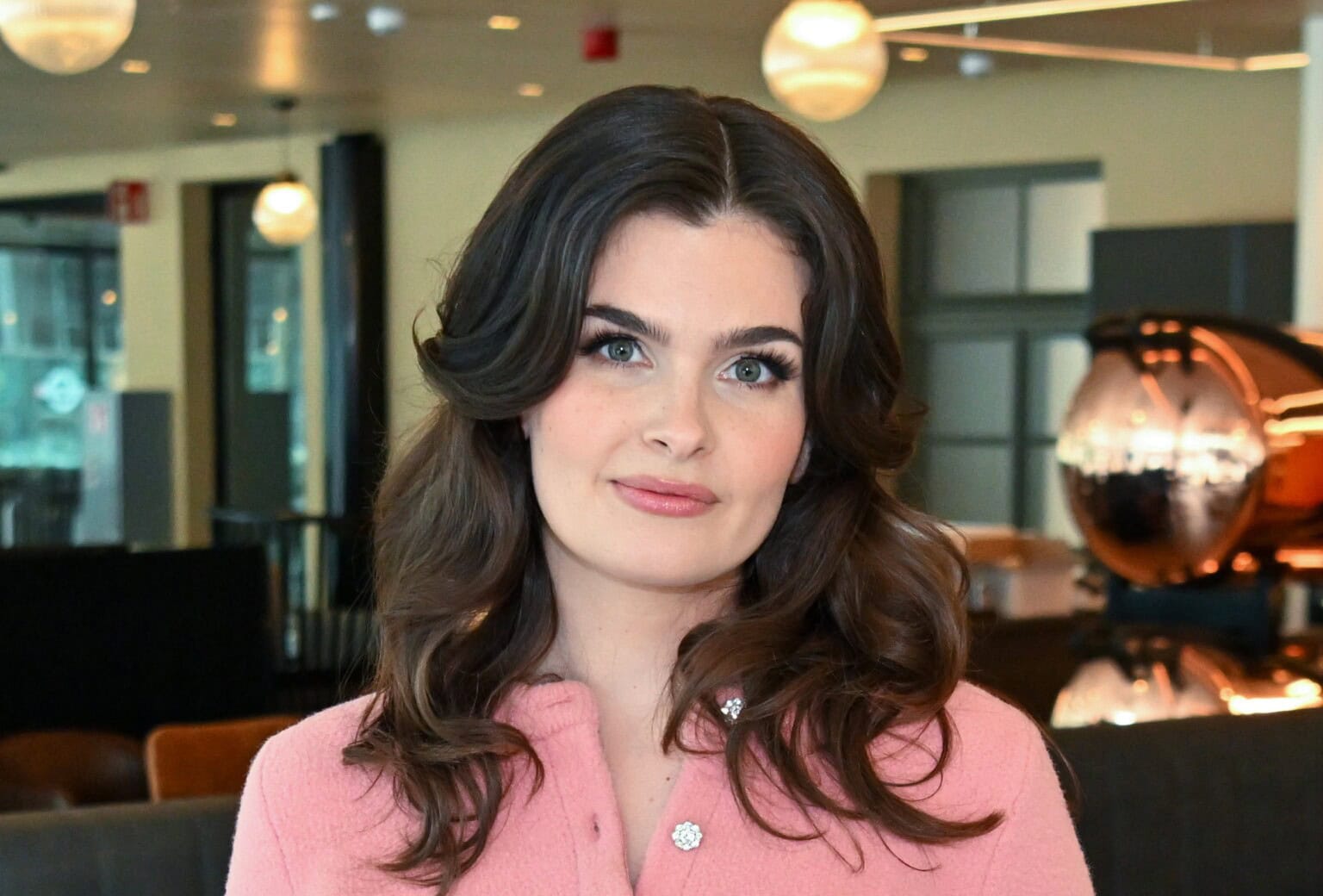 Erika ja Jennika Vikmanin isä uhkaili hengen lähdöllä ja kaljoitteli ...