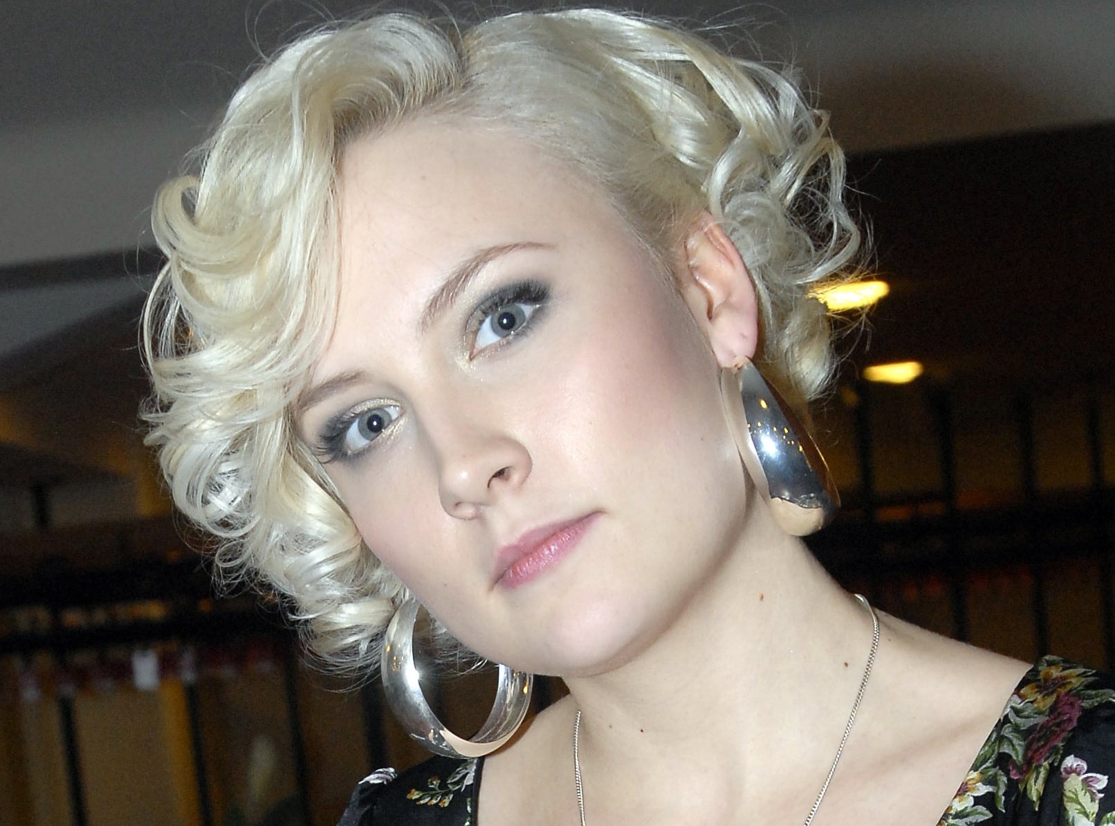 Laulaja Jippu häämatkalla - aviomies 27 vuotta vanhempi - Como.fi