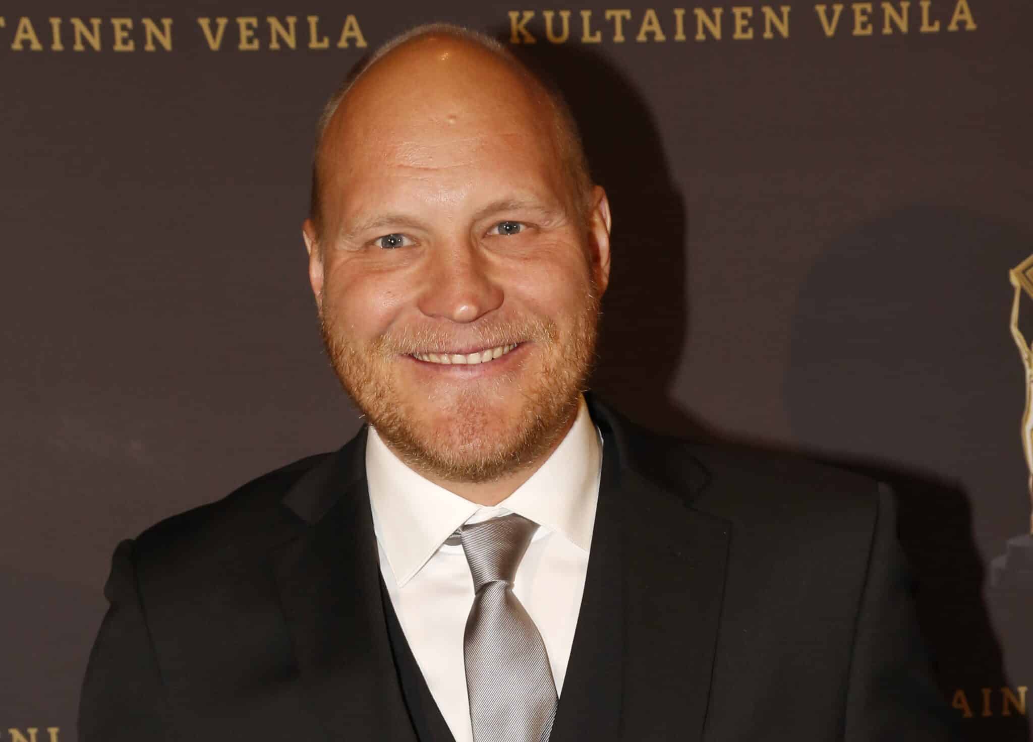 Kalle Palanderin firmalle vaatimaton liikevaihto - "viivan alla ...