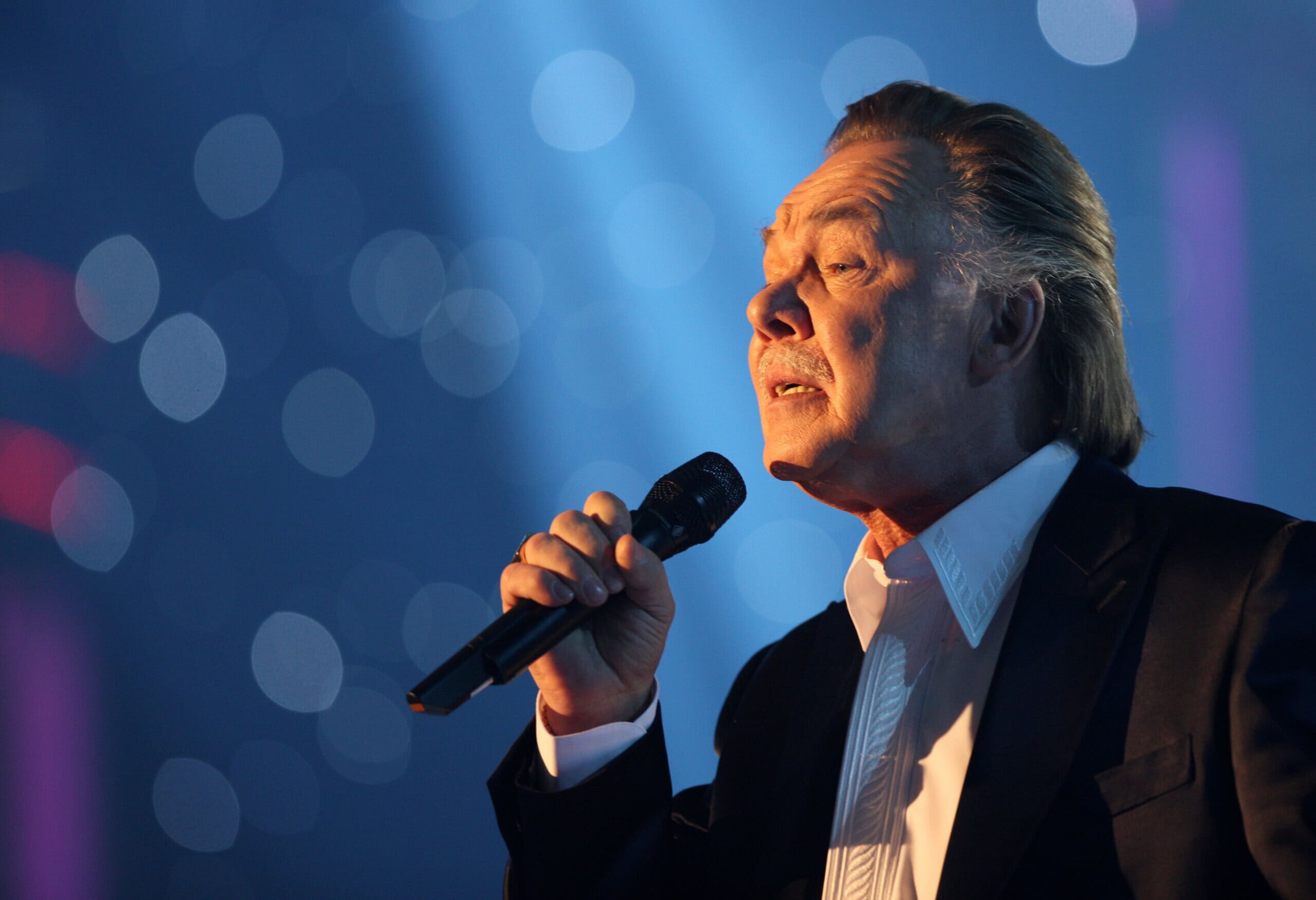 Suomalaisen laulajalegendan syntymästä 80 vuotta – mittavalla ...