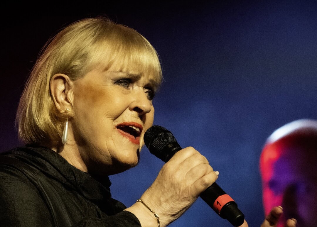Lea Laven ihmettelee Seiskassa Katri Helenaa: "Ei se tunnu normaalilta ...