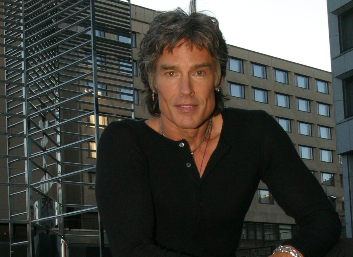 Tältä Kauniiden ja rohkeiden Ridge eli Ronn Moss, 73, näyttää - tulee ...
