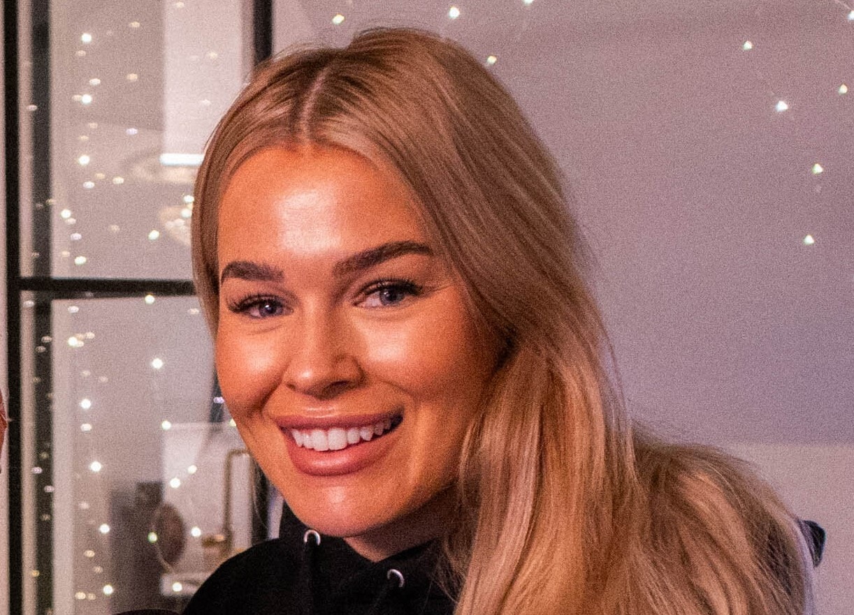 Sara Sieppi kuvasi salaa muuttomiestä ja raivostui! - Como.fi