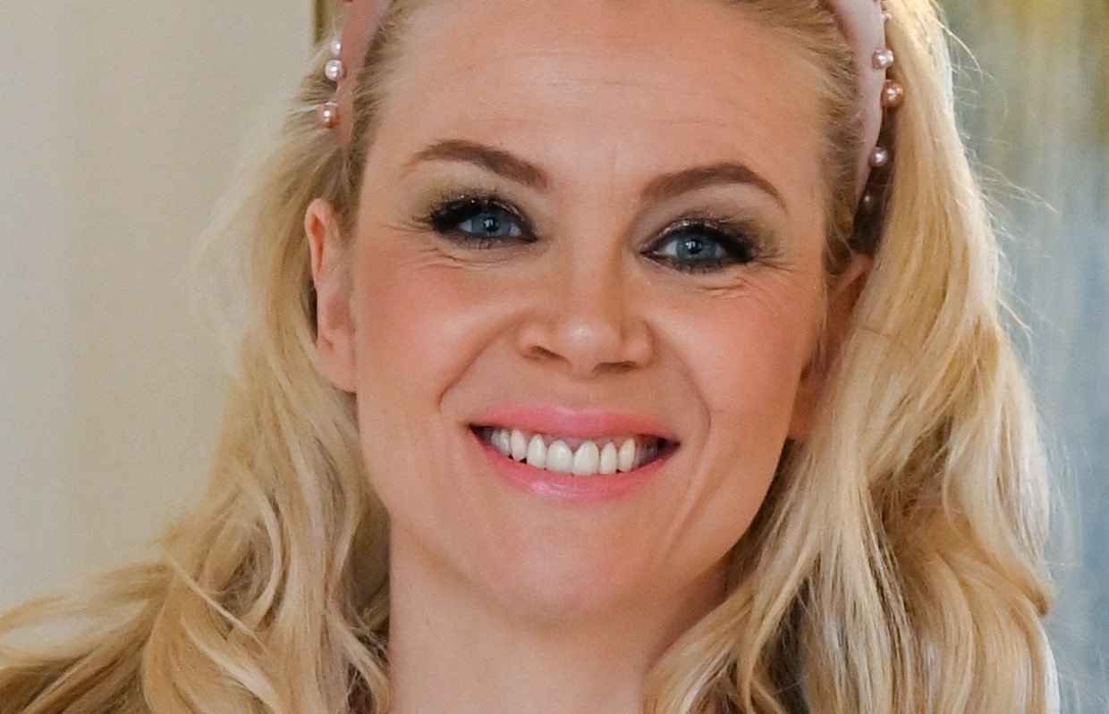 Susanna Laine aloittaa ulkonäköoperaation - ilmoitti somessa - Como.fi