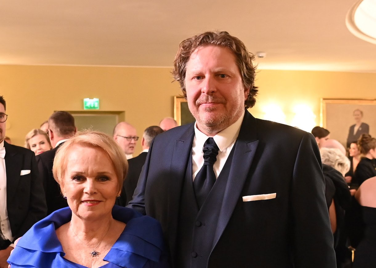 Katri Helenan Tommi-mies osti naisten asun - itselleen - Como.fi